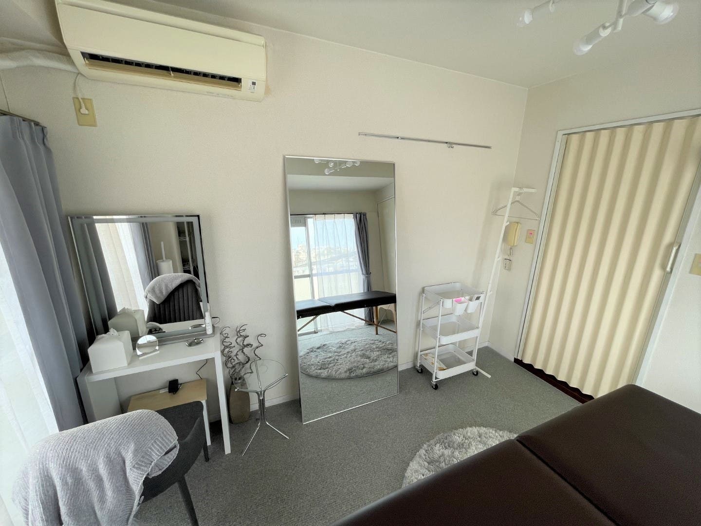 日吉駅徒歩3分☆たくさんの割引プランをご用意☆フットネイルができるのはここだけ！✽パーソナルカラー✽占い等カウンセリングの写真4