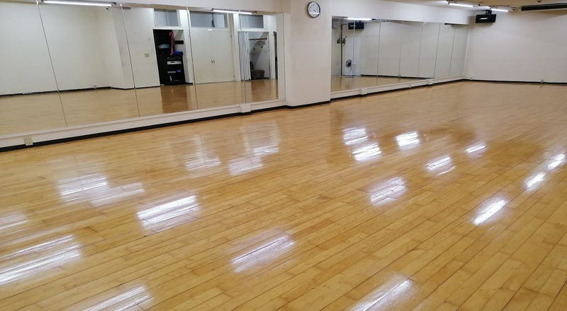 堺東でダンスができるスタジオ（駅から徒歩3分）地下1階フロア