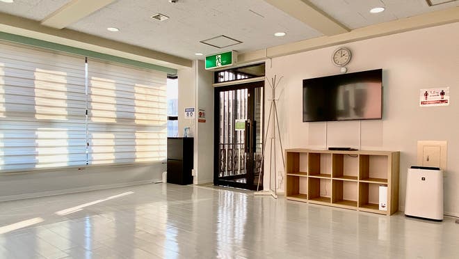 【3F】★駅前・24h利用可★1時間1000円/ダンスができるスタジオ/移動式スポーツ鏡×6/使い途は様々★の写真2