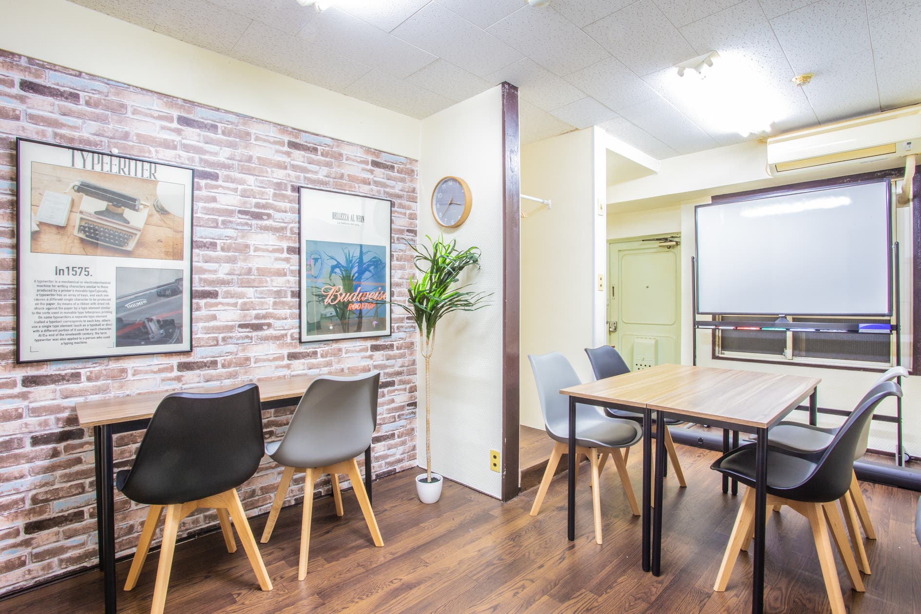 栄駅地下1番出口徒歩2分/最大12名/光回線無料Wifi/プロジェクター＆スクリーン/スマホ撮影用ライトの写真11