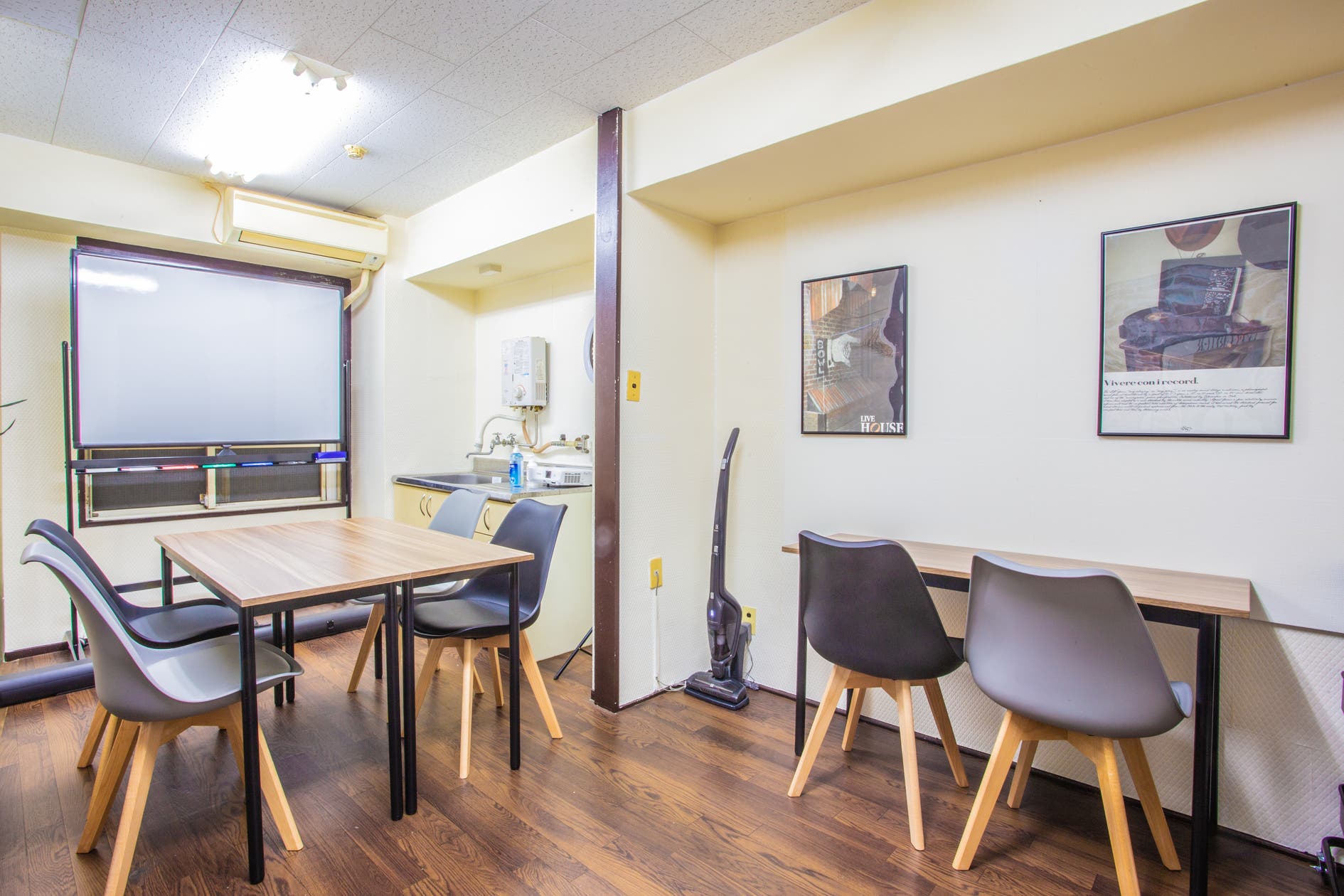 栄駅地下1番出口徒歩2分/最大12名/光回線無料Wifi/プロジェクター＆スクリーン/スマホ撮影用ライトの写真13