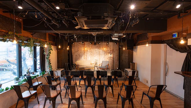 【渋谷・代官山】防音設備でライブイベントOK!木の質感が優しいお洒落なスペース。ライブ・撮影・配信などにオススメです!の写真1