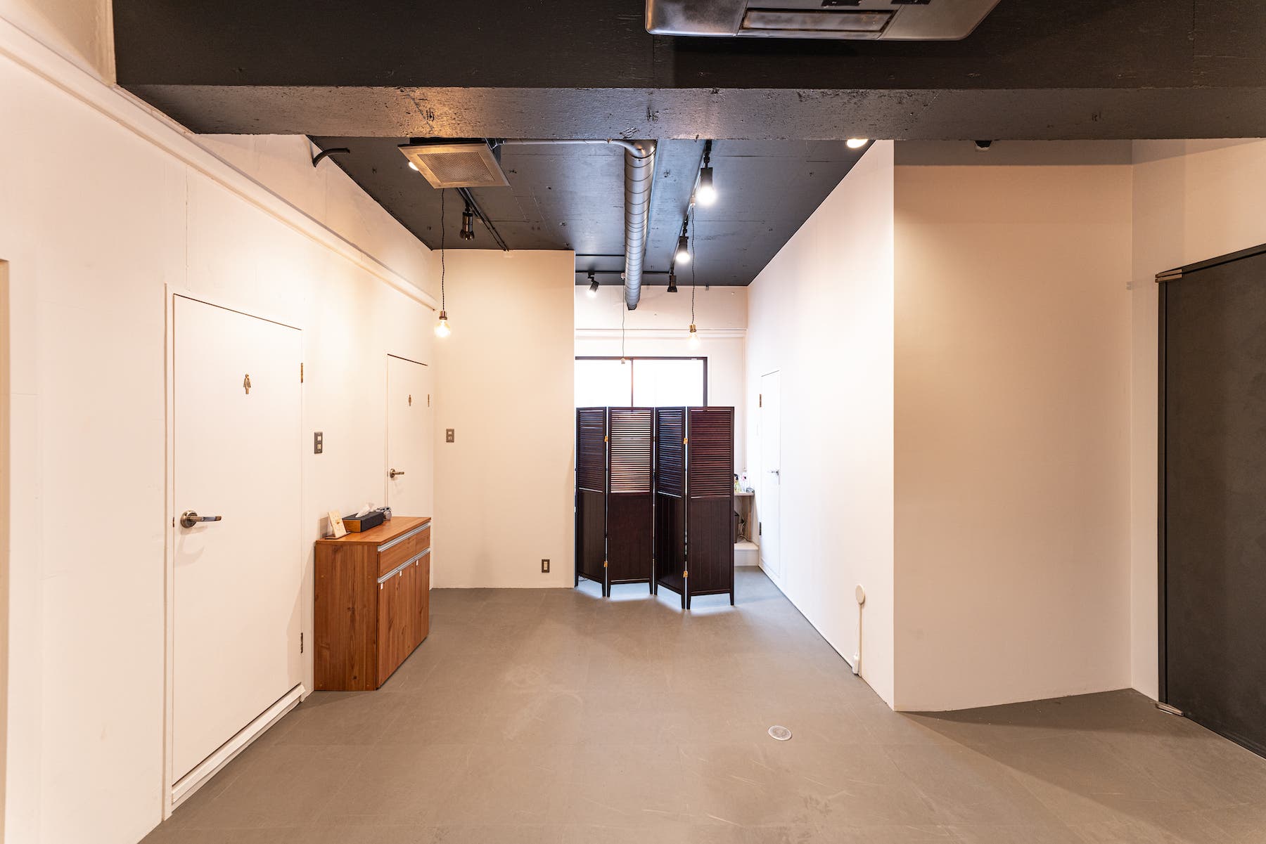 【渋谷・代官山】防音設備でライブイベントOK！木の質感が優しいお洒落なスペース。ライブ・撮影・配信などにオススメです！の写真9