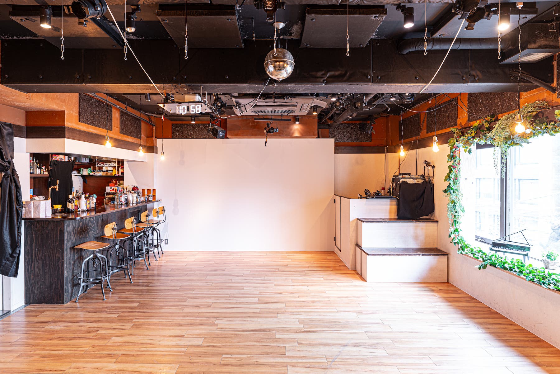 【渋谷・代官山】防音設備でライブイベントOK！木の質感が優しいお洒落なスペース。ライブ・撮影・配信などにオススメです！の写真12