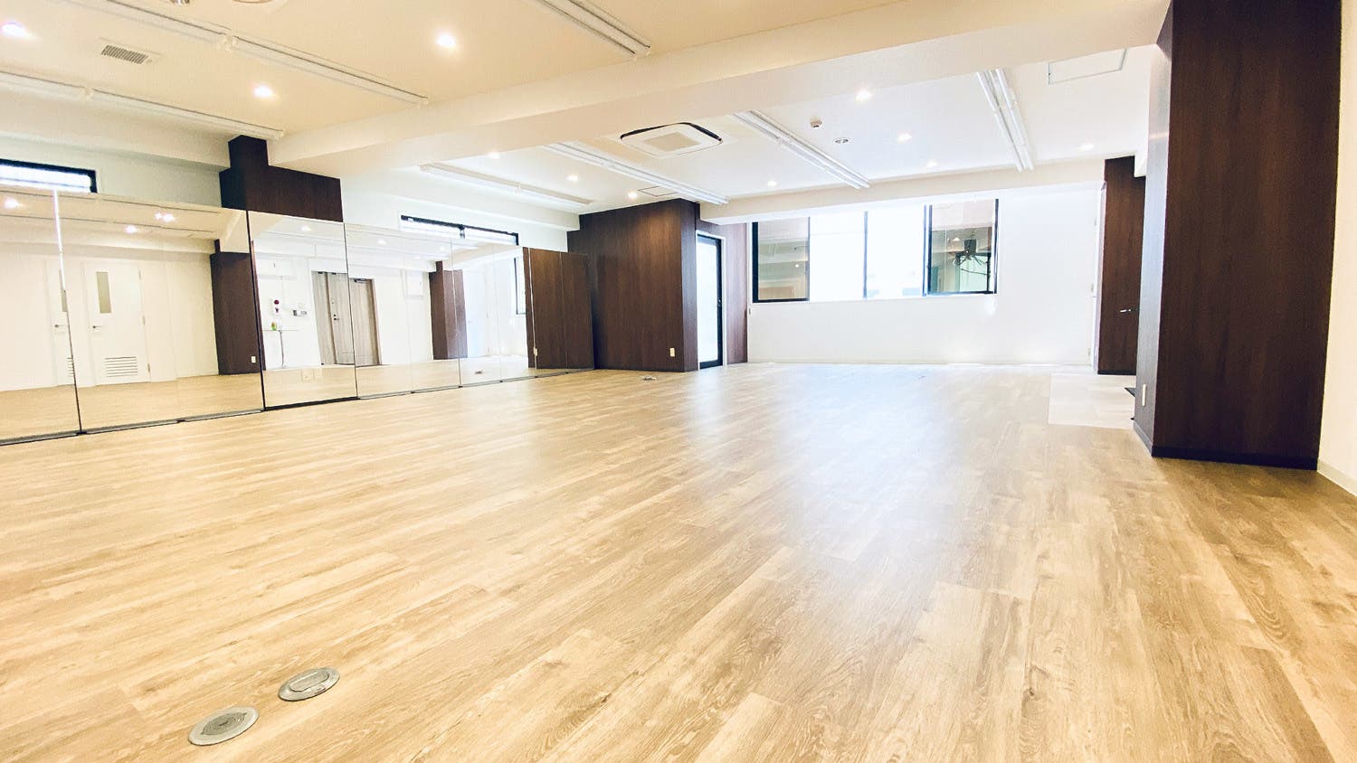 【2022年春OPEN】リーズナブルな多目的レンタルスペース【コミュニティーフロア】の写真4