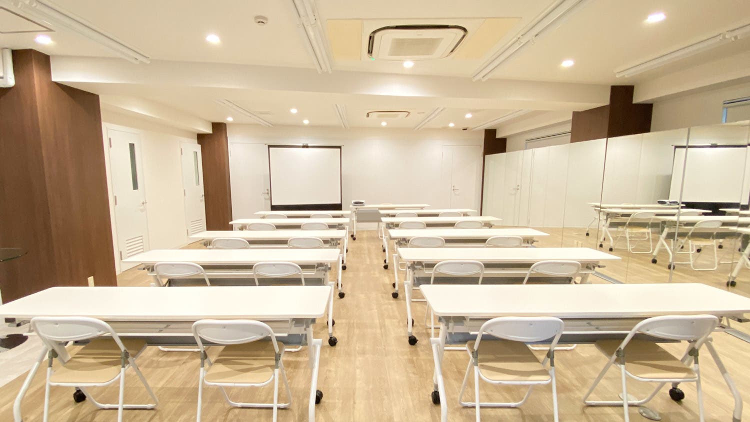 【2022年春OPEN】リーズナブルな多目的レンタルスペース【コミュニティーフロア】の写真11