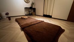 006_日当たりの良い静かなサロン🌳【新大久保駅徒歩5分】完全個室プライベートサロン/マッサージ/ヨガ🧘♀️/脱毛機✨/撮影📷の写真4