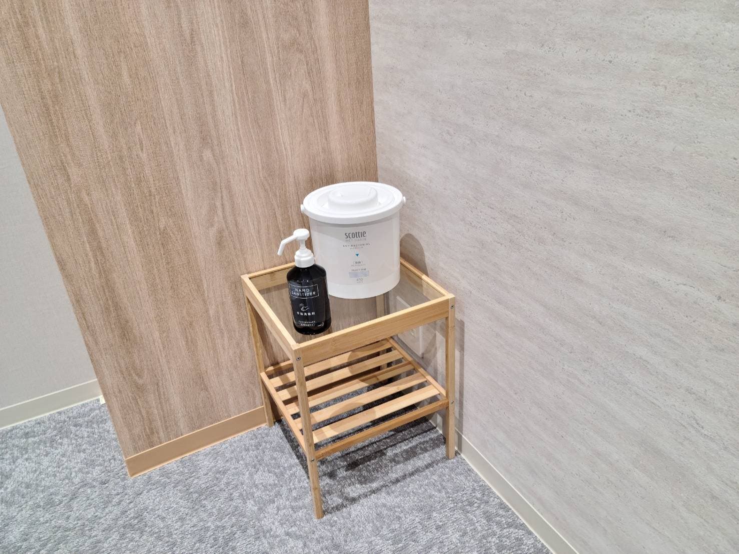 【大宮駅徒歩5分】BIZcomfort大宮西口　8名用会議室/完全個室/Wi-Fi完備/WEB会議/フリードリンクの写真4