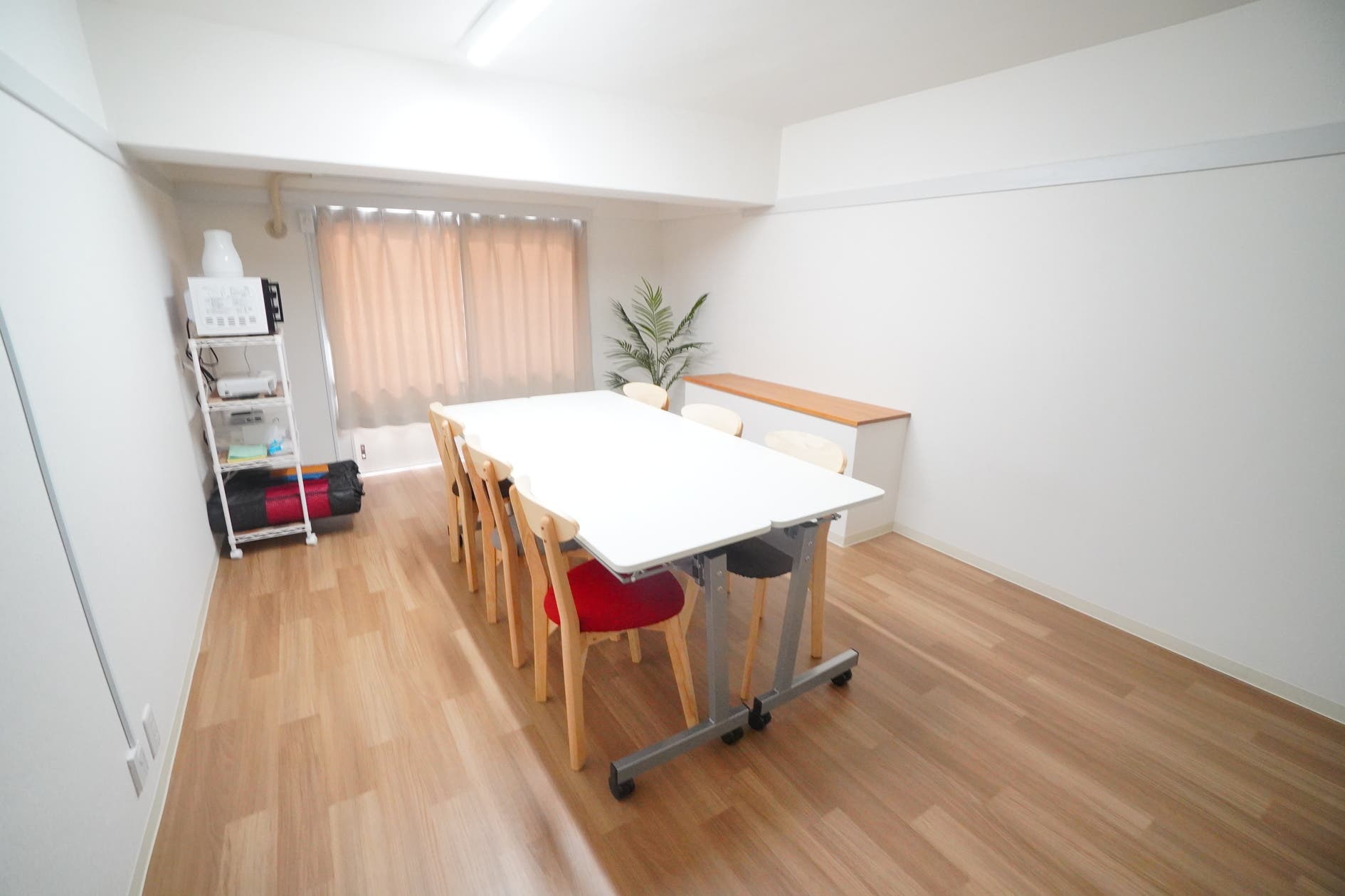 ＜初台マルチスペース402＞完全個室✨光回線Wi-Fi/ヨガマット/リングライト無料！会議/ヨガ/撮影の写真6