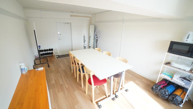 <初台マルチスペース402>完全個室✨光回線Wi-Fi/ヨガマット/リングライト無料!会議/ヨガ/撮影の写真9