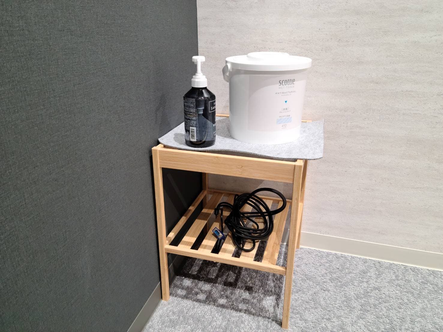 【大宮駅徒歩5分】BIZcomfort大宮西口　4名用会議室/完全個室/Wi-Fi完備/WEB会議/ホワイトボード/モニター有の写真5