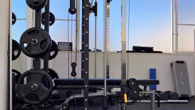 ★★駅近!小田急線 経堂駅徒歩2分!★★ ビルの最上階で爽快にトレーニング!の写真3