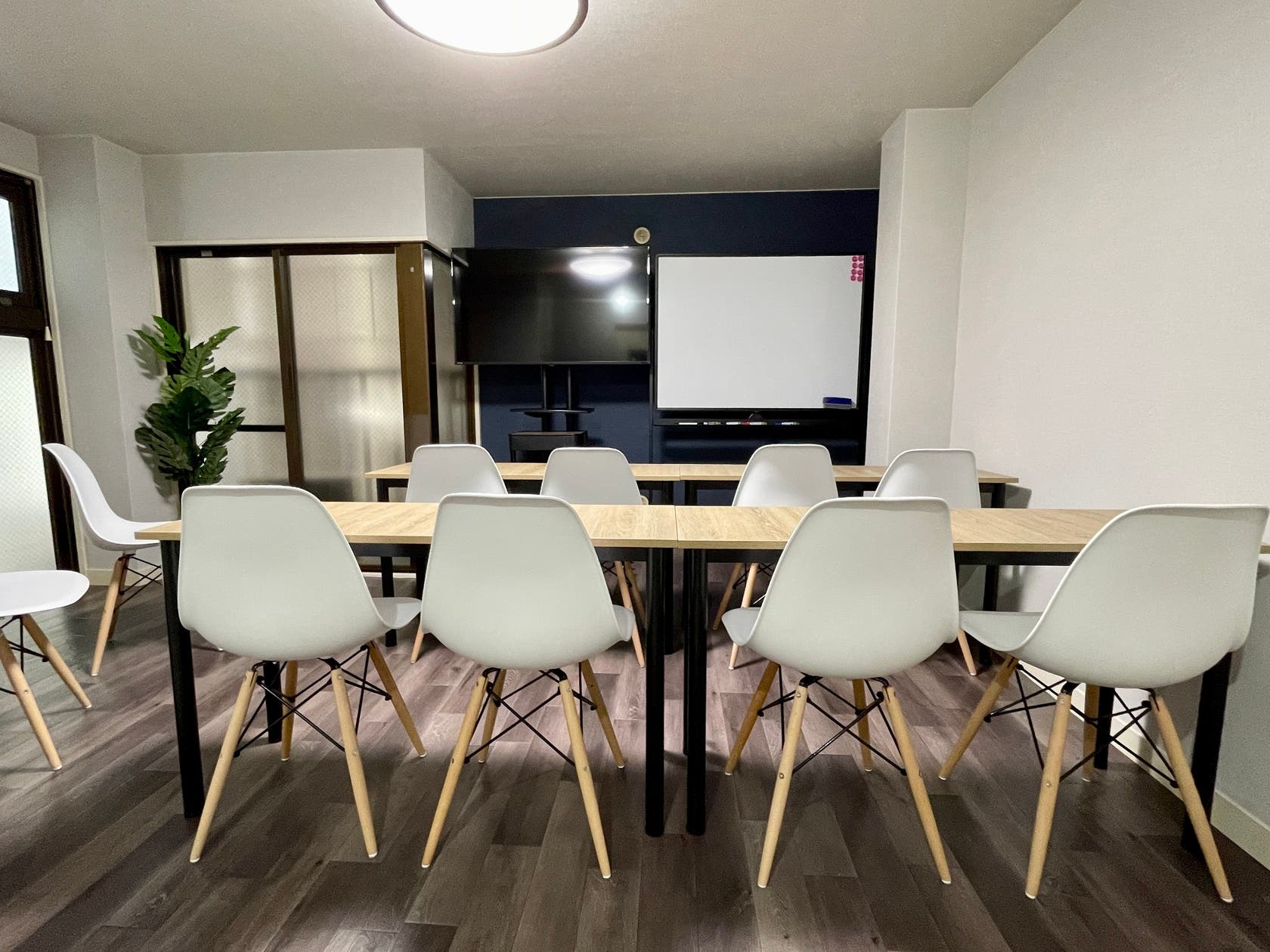 【New Open】京都駅徒歩4分 超高速Nuro光Wi-Fi・50インチモニタ・ウォータースタンド・空間除菌型空気清浄機完備!の写真5