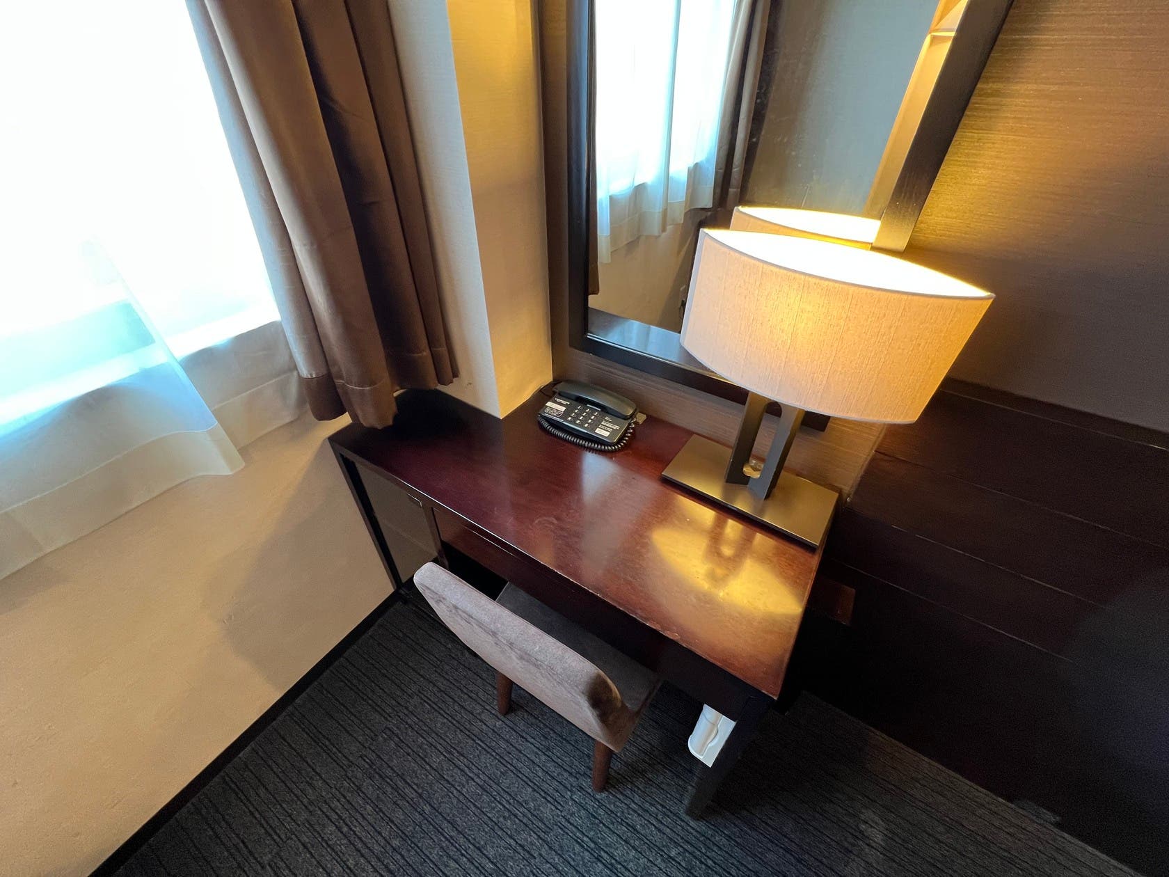 【ラグナスイート新横浜】新横浜徒歩５分！ホテル客室でのゆったりテレワーク！の写真7