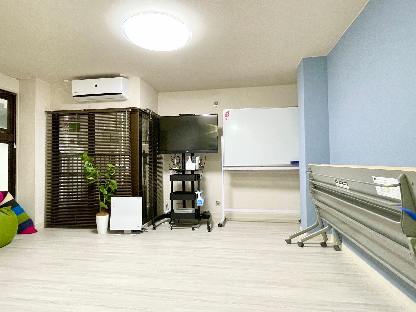 【リニューアル!】京都駅徒歩4分 超高速Nuro光Wi-Fi・43インチモニタ・ウォータースタンド完備で会議やセミナーを快適に！の写真10