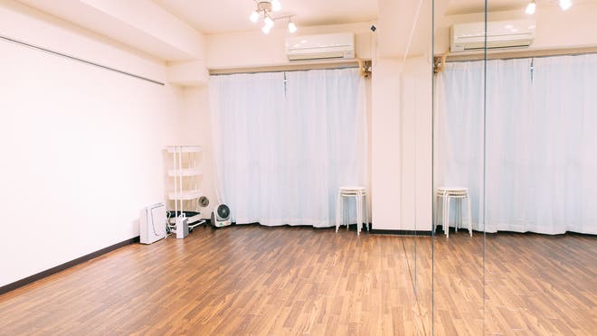 <新大久保駅3分>ダンスができるレンタルスタジオ/幅5.4m高さ1.8の鏡付き/少人数グループ・個人練習に最適の写真8