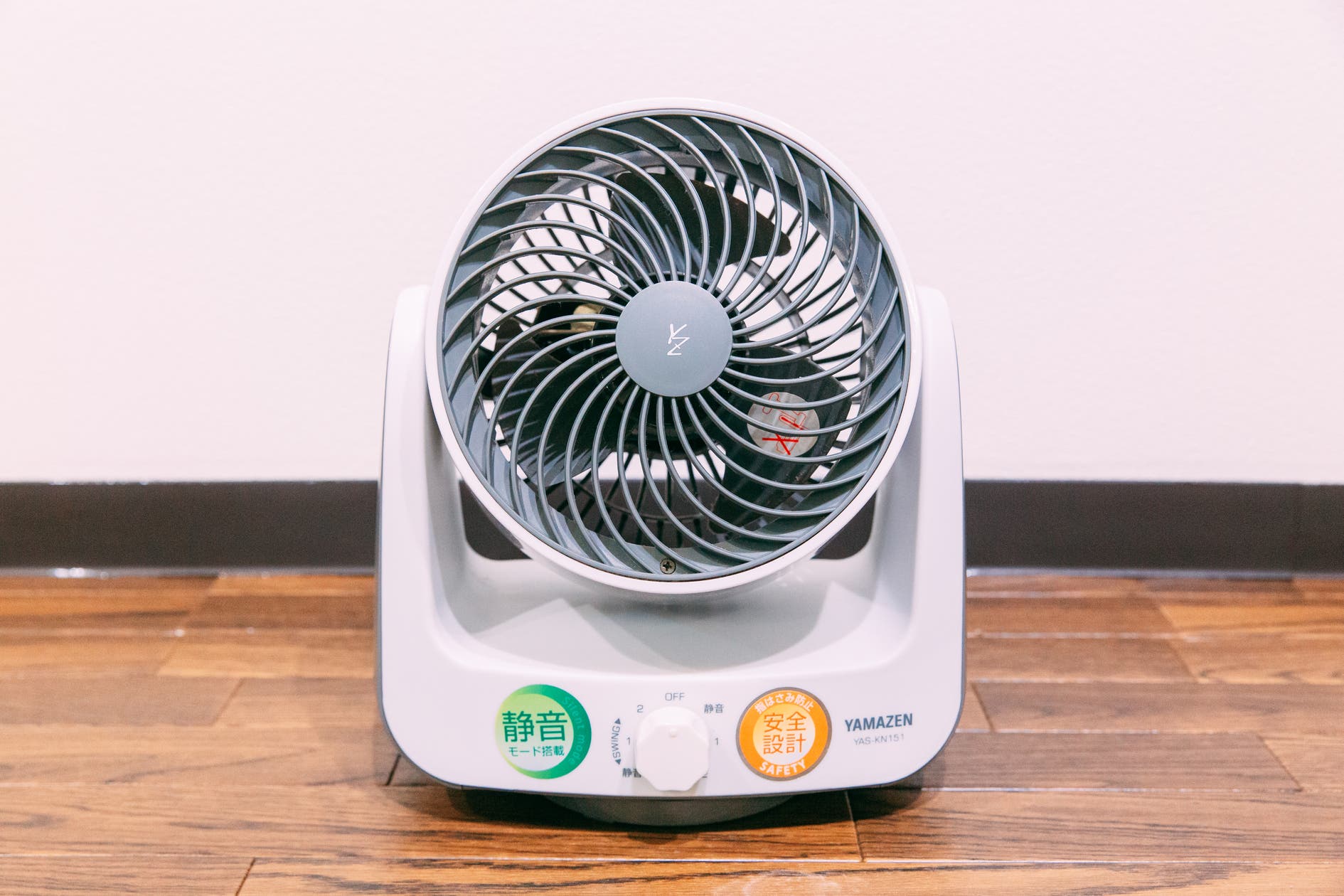 ＜新大久保駅3分＞ダンスができるレンタルスタジオ/幅5.4m高さ1.8の鏡付き/少人数グループ・個人練習に最適の写真12