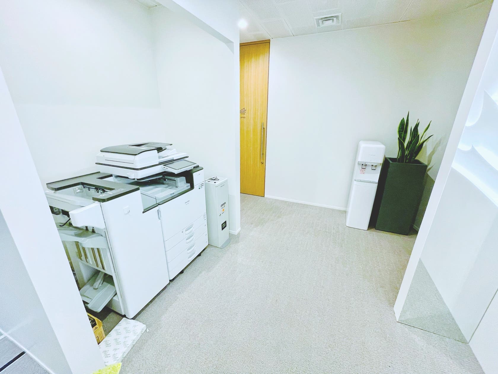 【梅田会議室】Osaka Metro東梅田駅から徒歩1分！20人収容可・交流会・セミナー・ワークショップに便利な大部屋の写真18