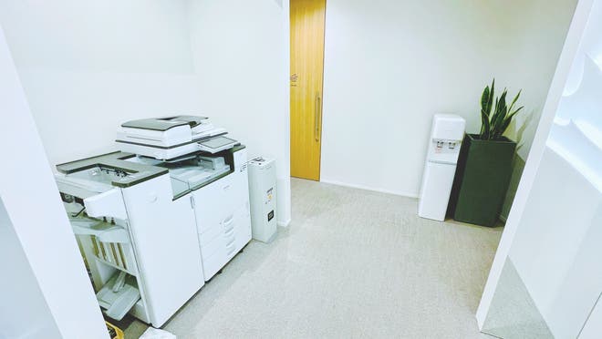 【梅田会議室】Osaka Metro東梅田駅から徒歩1分!20人収容可・交流会・セミナー・ワークショップに便利な大部屋の写真18