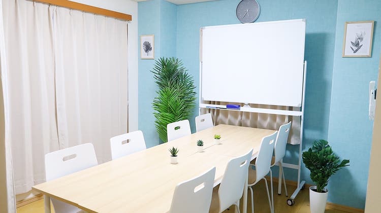 宇都宮駅から最も近い会議室! WiFi・ホワイトボード全て無料! 会議・面接・ボードゲーム等の写真1