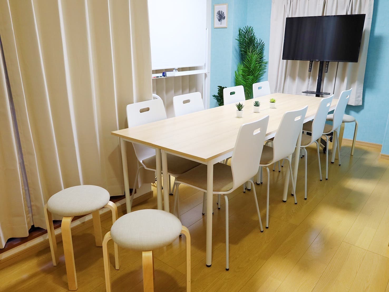 宇都宮駅から最も近い会議室！ WiFi・ホワイトボード全て無料！ 会議・面接・ボードゲーム等の写真7