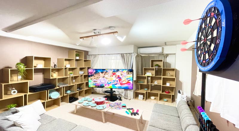 【アソシア-party梅田】ダーツ投げ放題🍷大型65㌅TV✨Netflix・Hulu見放題❗️Switch🎮飲み会🎉