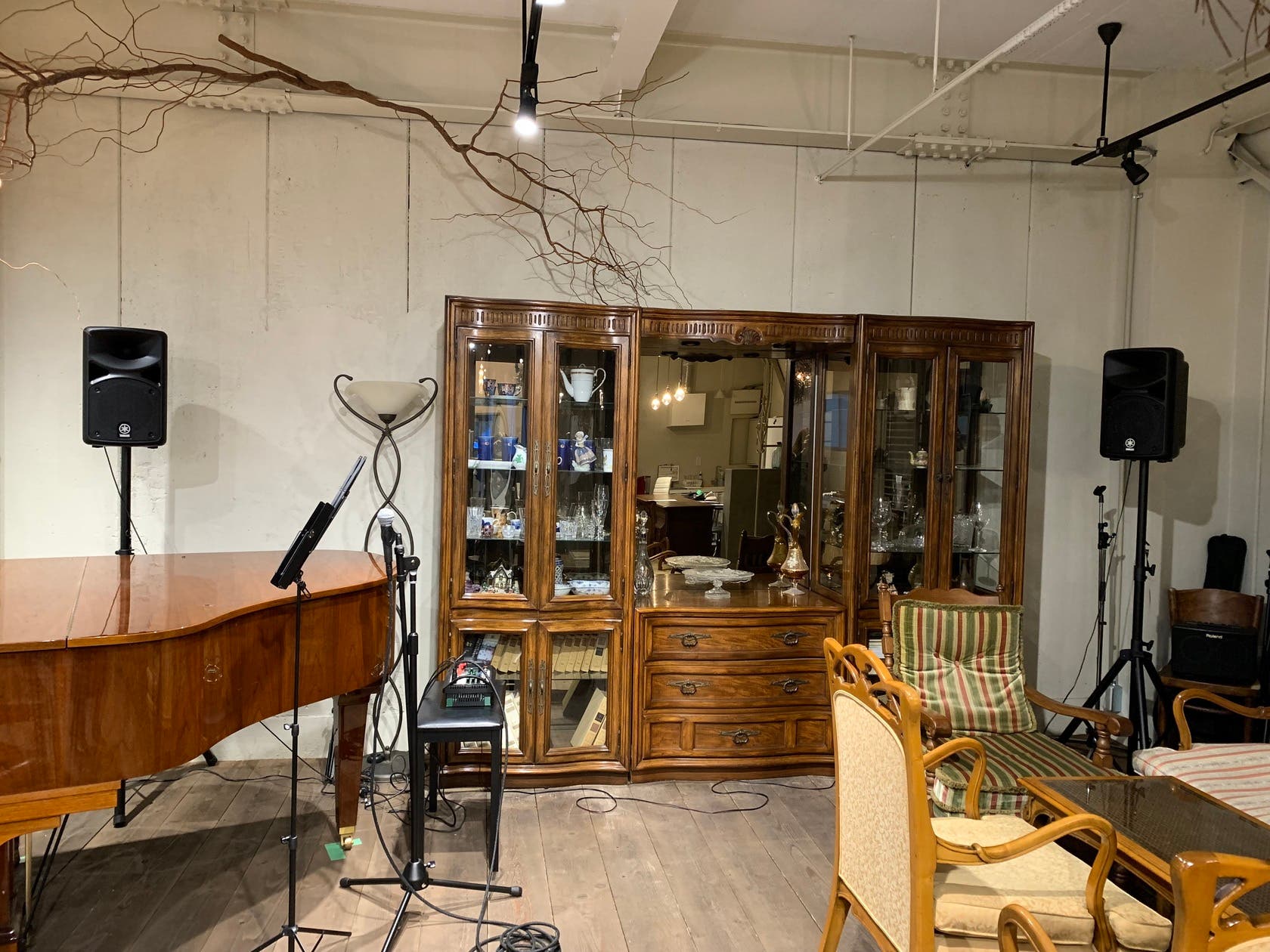 大阪梅田から徒歩圏内！グランドピアノ常設！天井も高く落ち着いた空間！の写真6