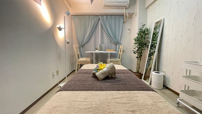 2022年オープン✨桜木町駅1分完全個室のキレイなサロン✨ほぼ雨に濡れずにアクセス👍電動昇降施術ベッド/マッサージ/エステの写真3