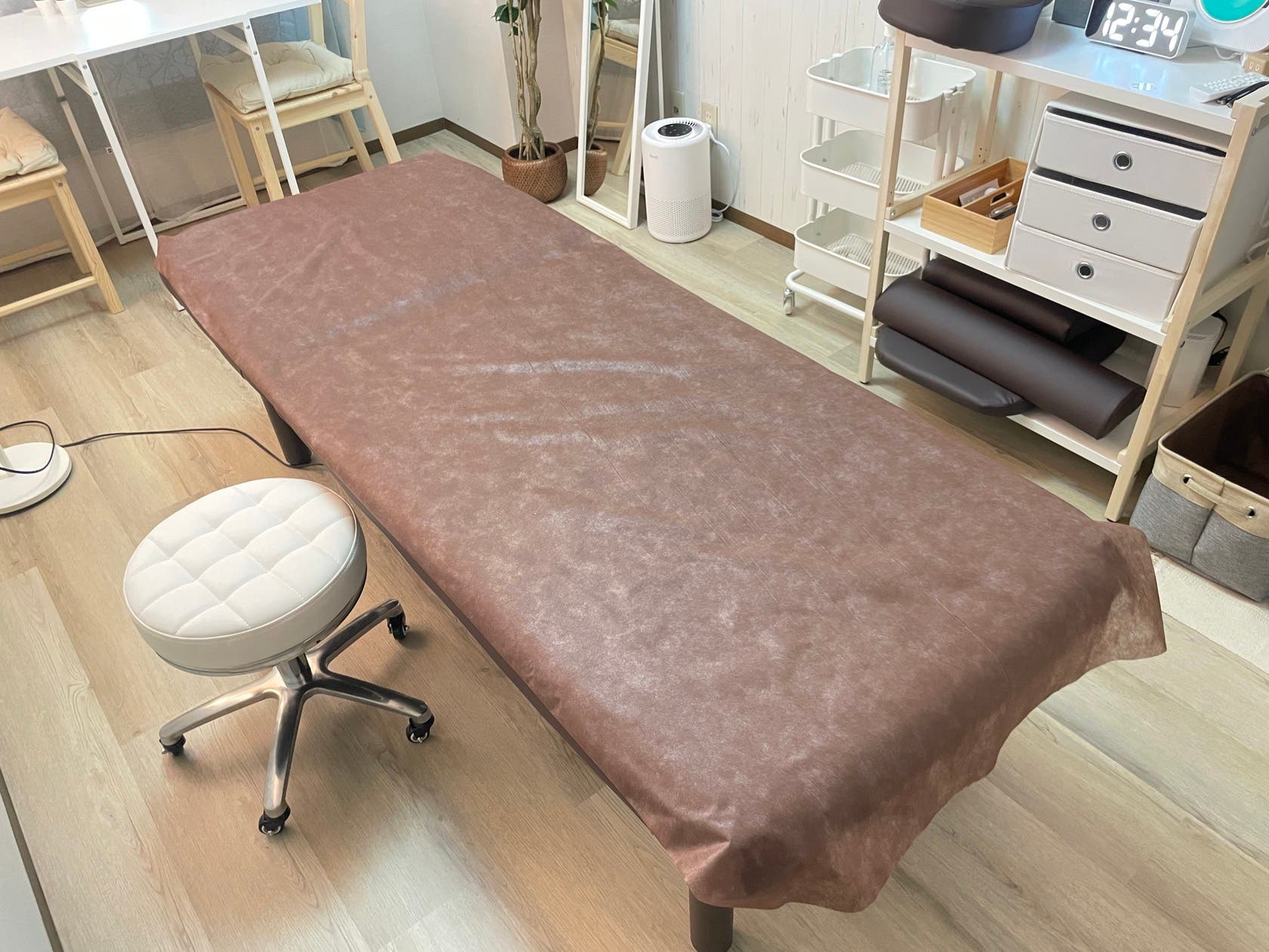 2022年オープン✨桜木町駅1分完全個室のキレイなサロン✨ほぼ雨に濡れずにアクセス👍電動昇降施術ベッド/マッサージ/エステの写真7