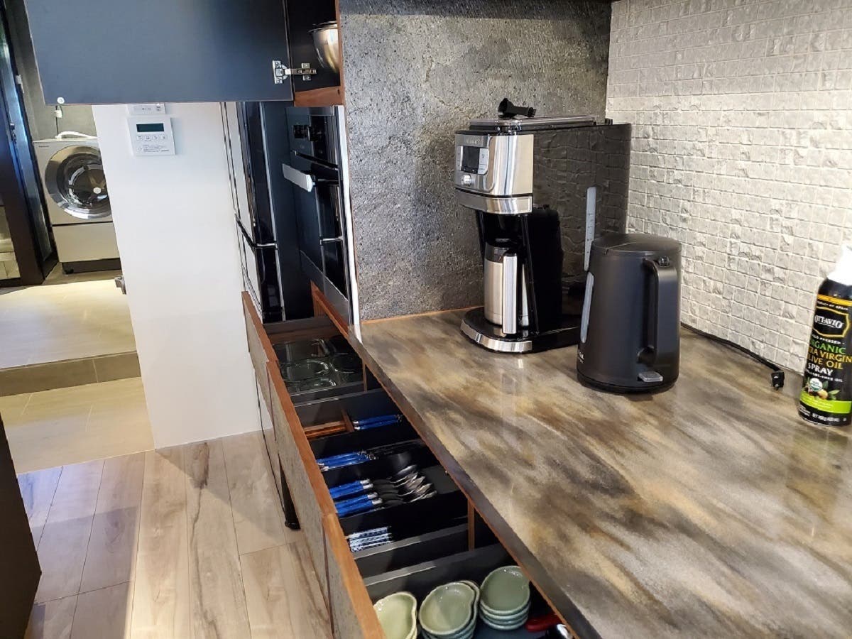 明治時代のレンガ造の建物を、モダンな雰囲気にフルリノベーション！商業撮影・ロケ地の写真16