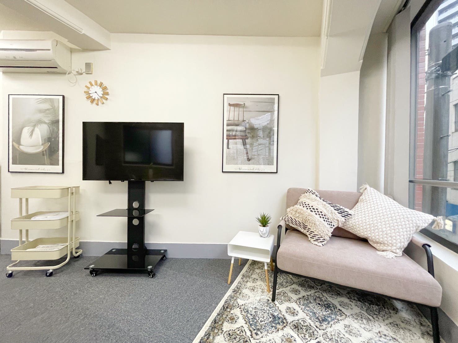 新宿駅 「徒歩4分」🌸【ゴミ捨て代行プラン有・BRUNOホットプレート・無料wifi】✨女子会・パーティー・撮影に✨お洒落で快適の写真5