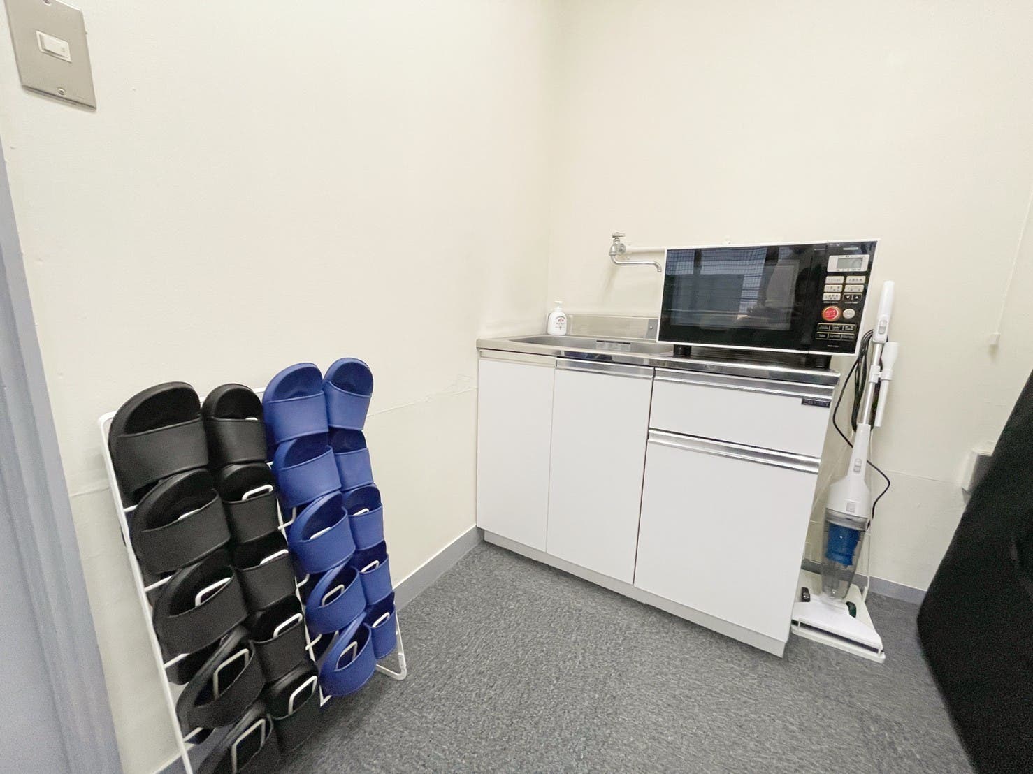 新宿駅 「徒歩4分」🌸【ゴミ捨て代行プラン有・BRUNOホットプレート・無料wifi】✨女子会・パーティー・撮影に✨お洒落で快適の写真12