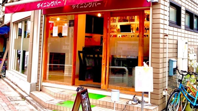 【東武東上線ときわ台駅/徒歩30秒】ガラス張りのおしゃれなバースペースの写真3