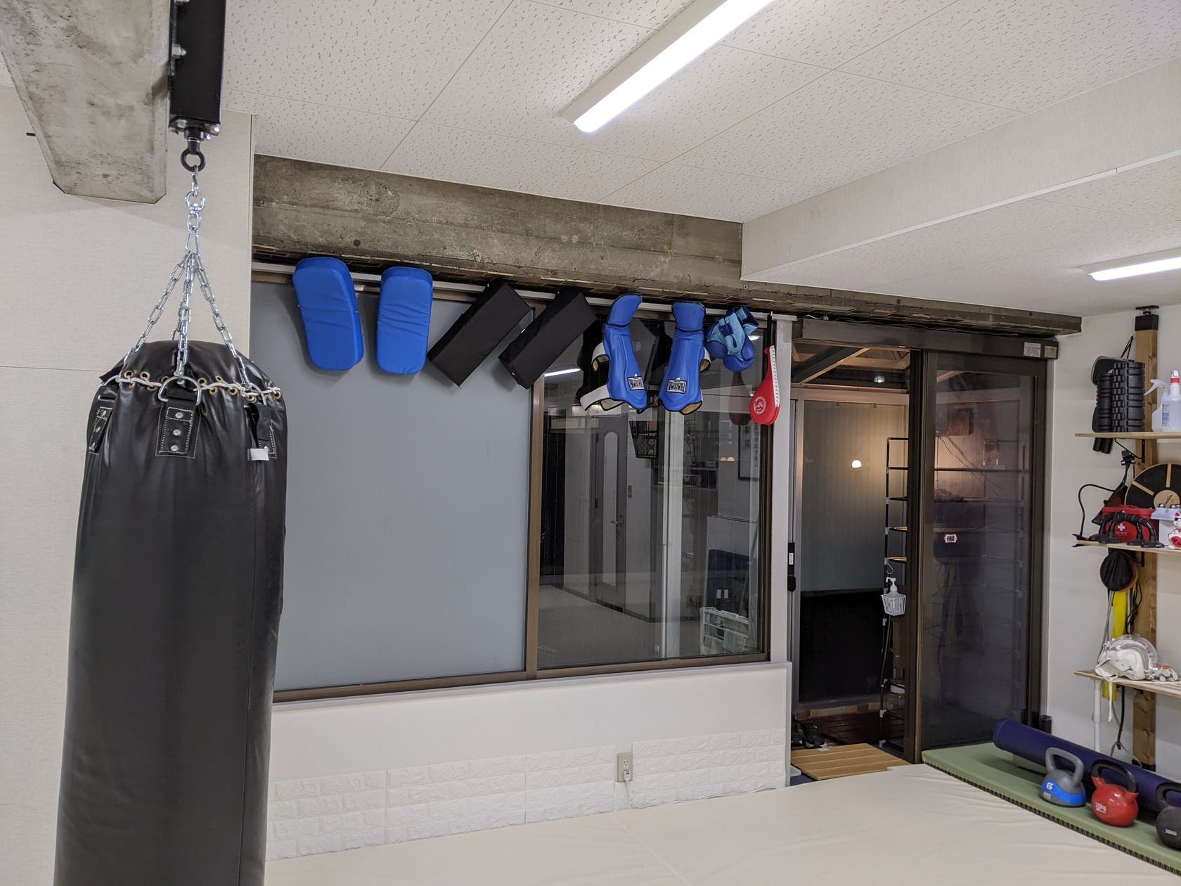 最寄り駅から徒歩1分でアクセス良好！24時間利用可能！鏡張で武道・格闘技・ダンスなど、快適に練習できます。の写真7