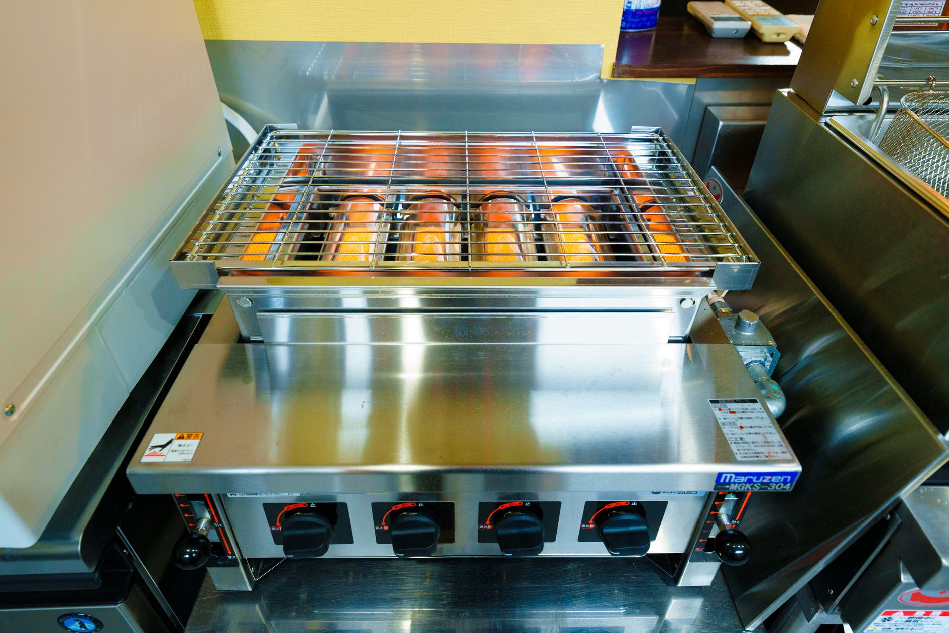 Aimar studio 中野店🌟中野駅徒歩３分🌟業務用キッチン使い放題🍴65型テレビ✨パーティースペース🎡の写真8