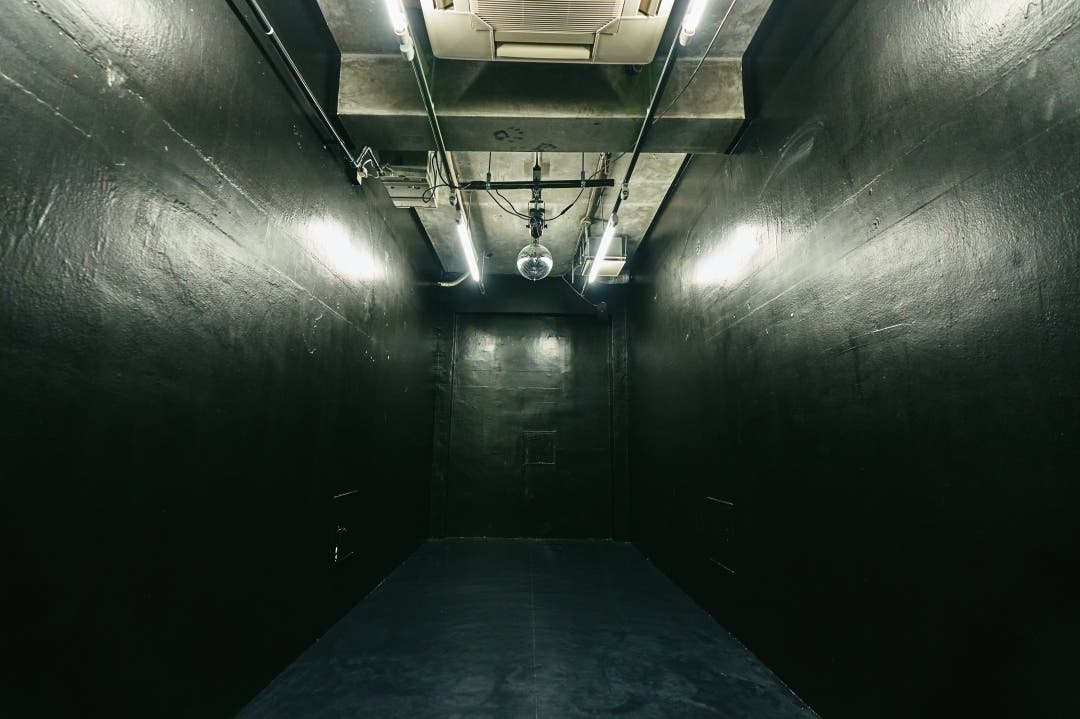 ベストホスト運営✨Tiktok撮影に最適スタジオ！スモークマシン有り・ミラーボールで動画撮影【B1F】ベースカラー：ブラックの写真5