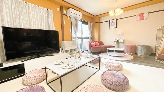 名駅近く⭐️最大20名🌸広いキッチン🍳女子会🩷ママ会にピッタリ♪100インチの大型プロジェクターで推し活も🎥の写真1