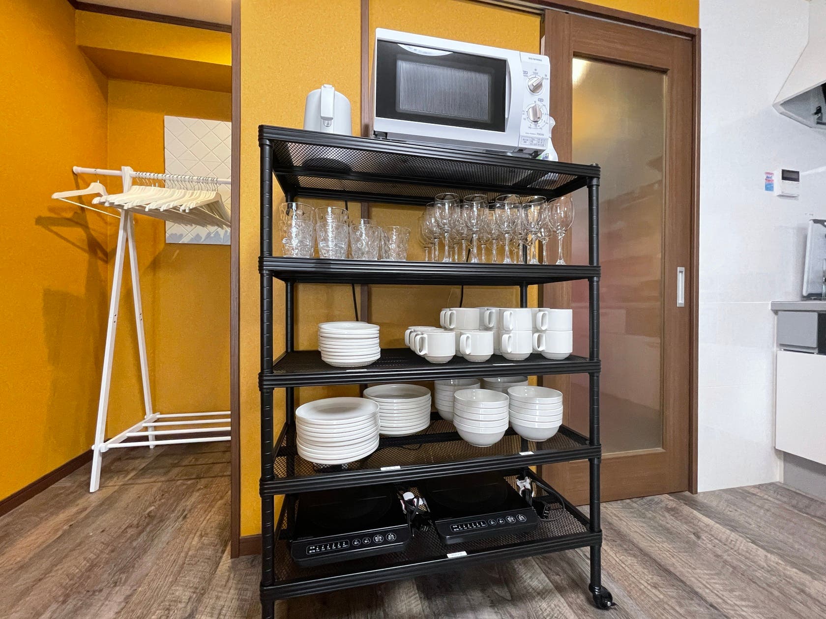 名駅近く⭐️最大20名🌸広いキッチン🍳女子会🩷ママ会にピッタリ♪100インチの大型プロジェクターで推し活も🎥の写真14