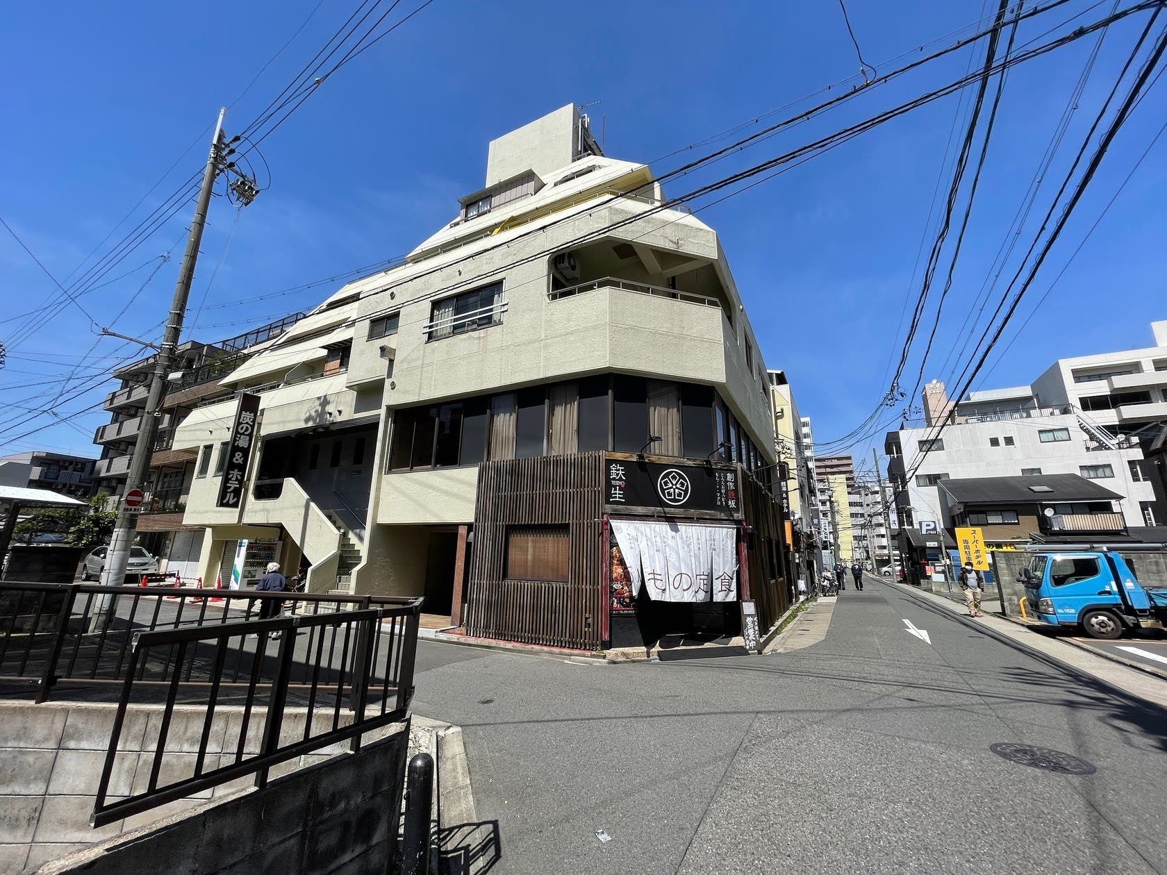 名駅近く⭐️最大20名🌸広いキッチン🍳女子会🩷ママ会にピッタリ♪100インチの大型プロジェクターで推し活も🎥の写真28