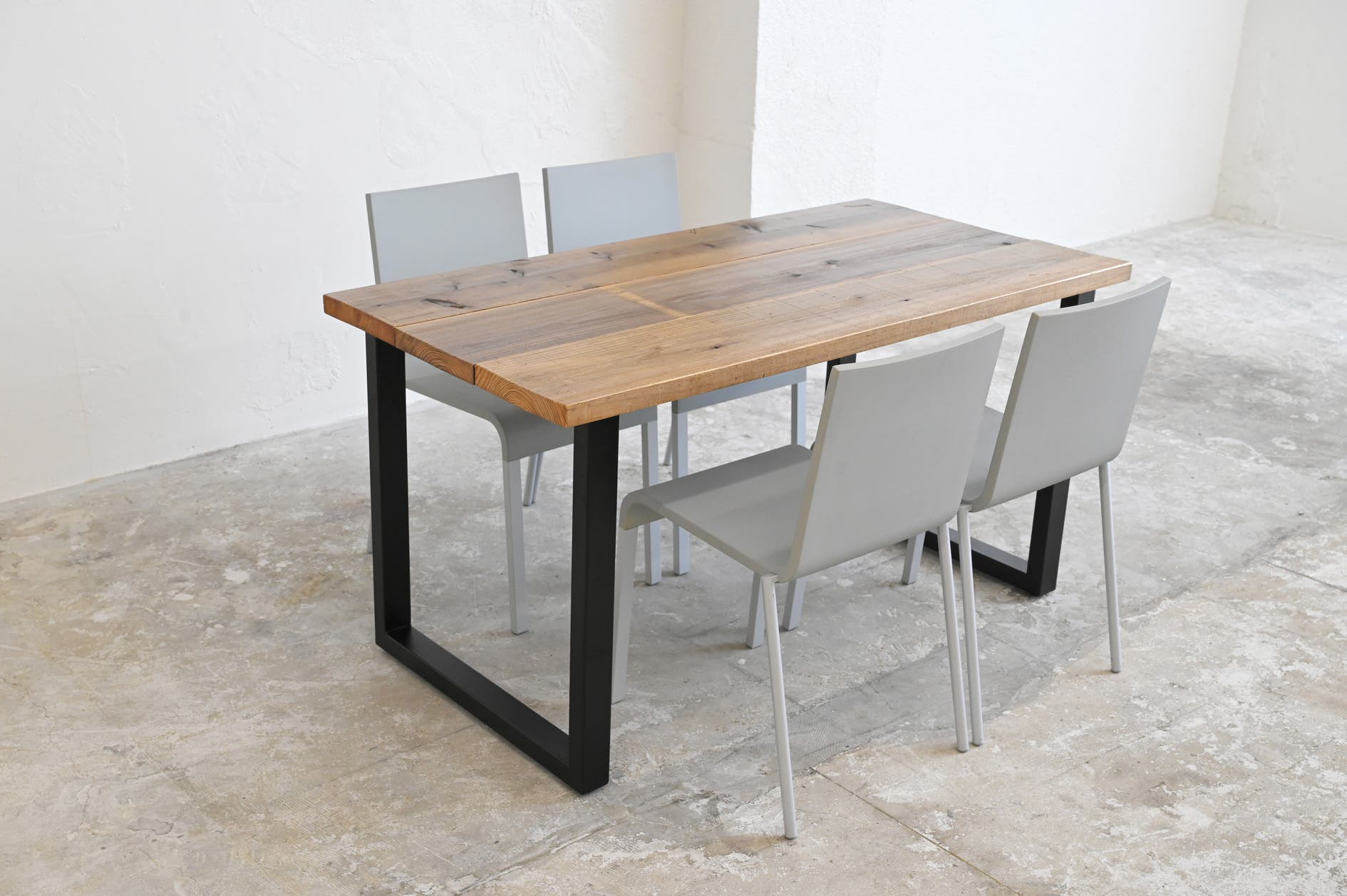 木の机（大B）の画像1