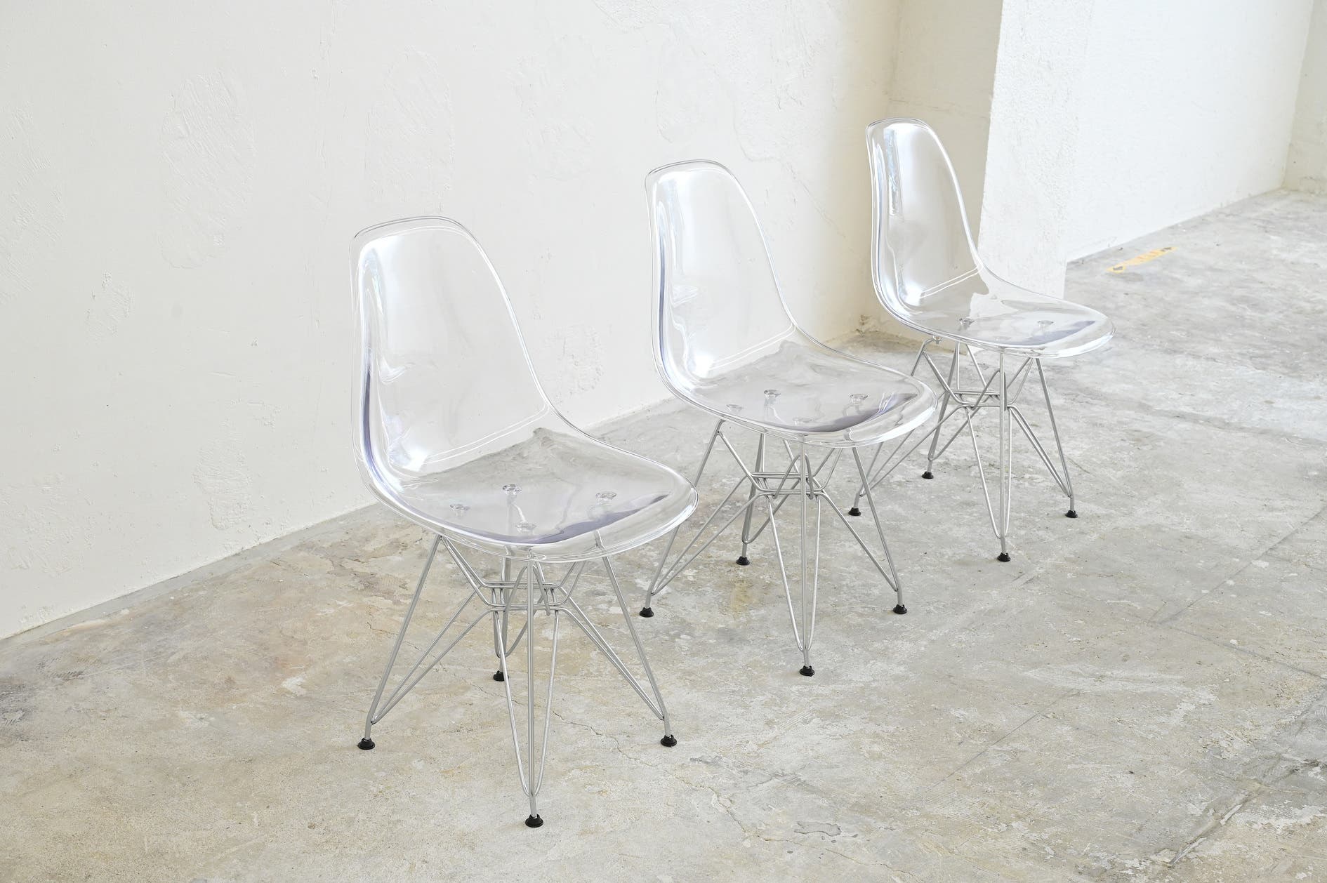 スケルトンチェアの画像1