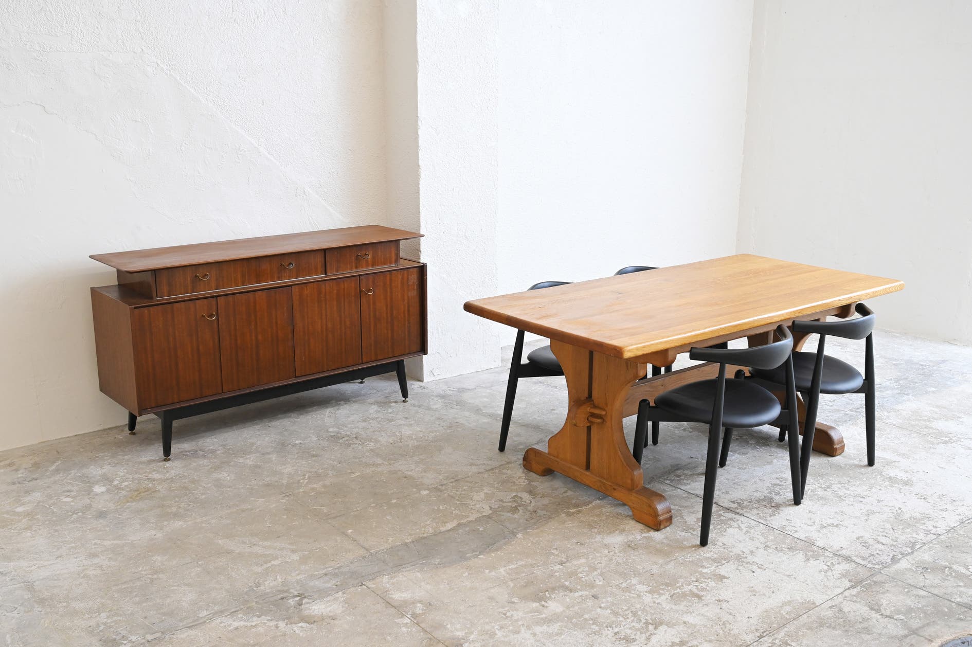 キャビネットの画像1