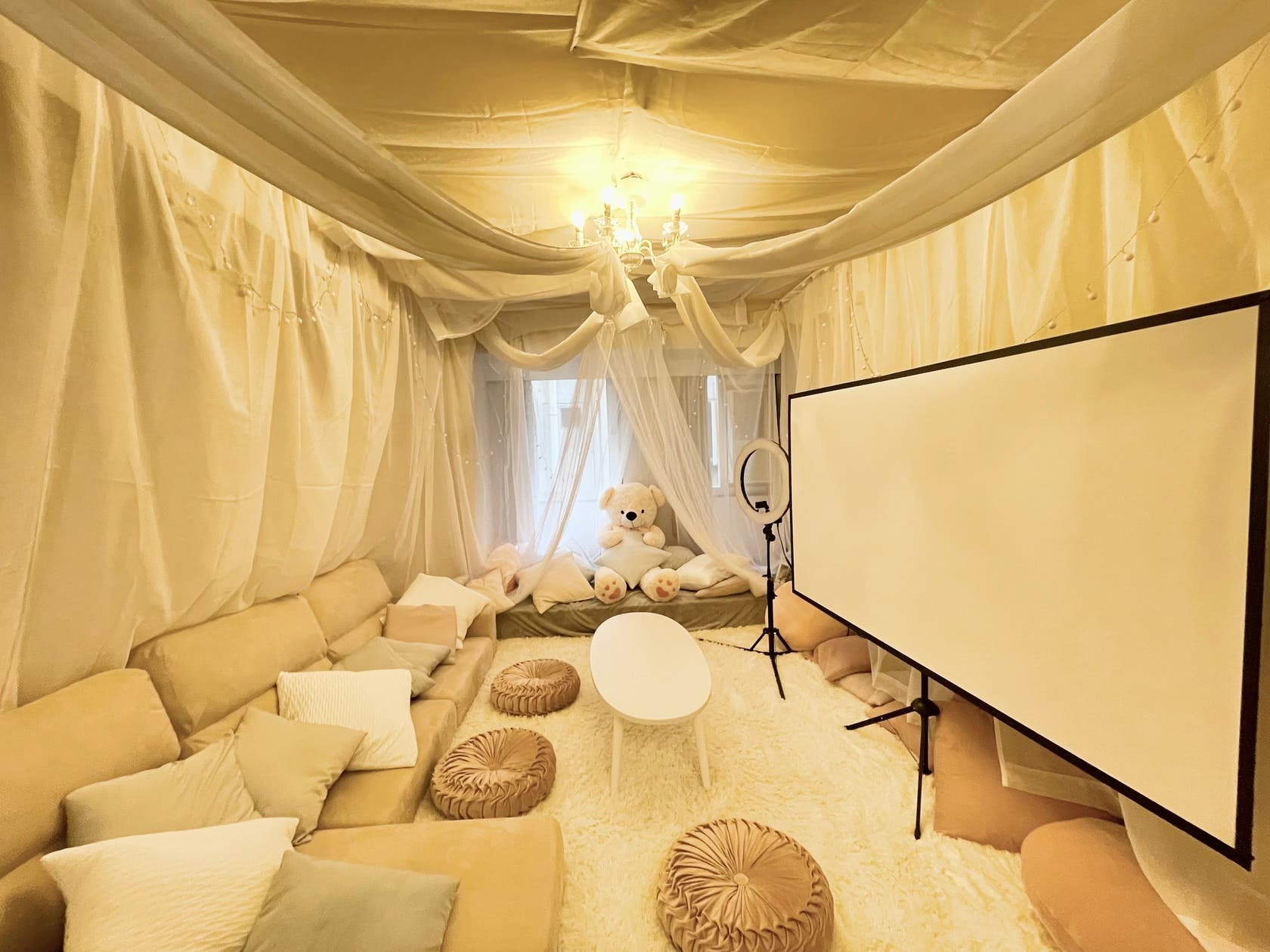 【アソシア-reve新栄】夢のようなお部屋⭐️大型80㌅スクリーン🎬Netflix/Hulu見放題🍿女子会・推し活❤️の写真11