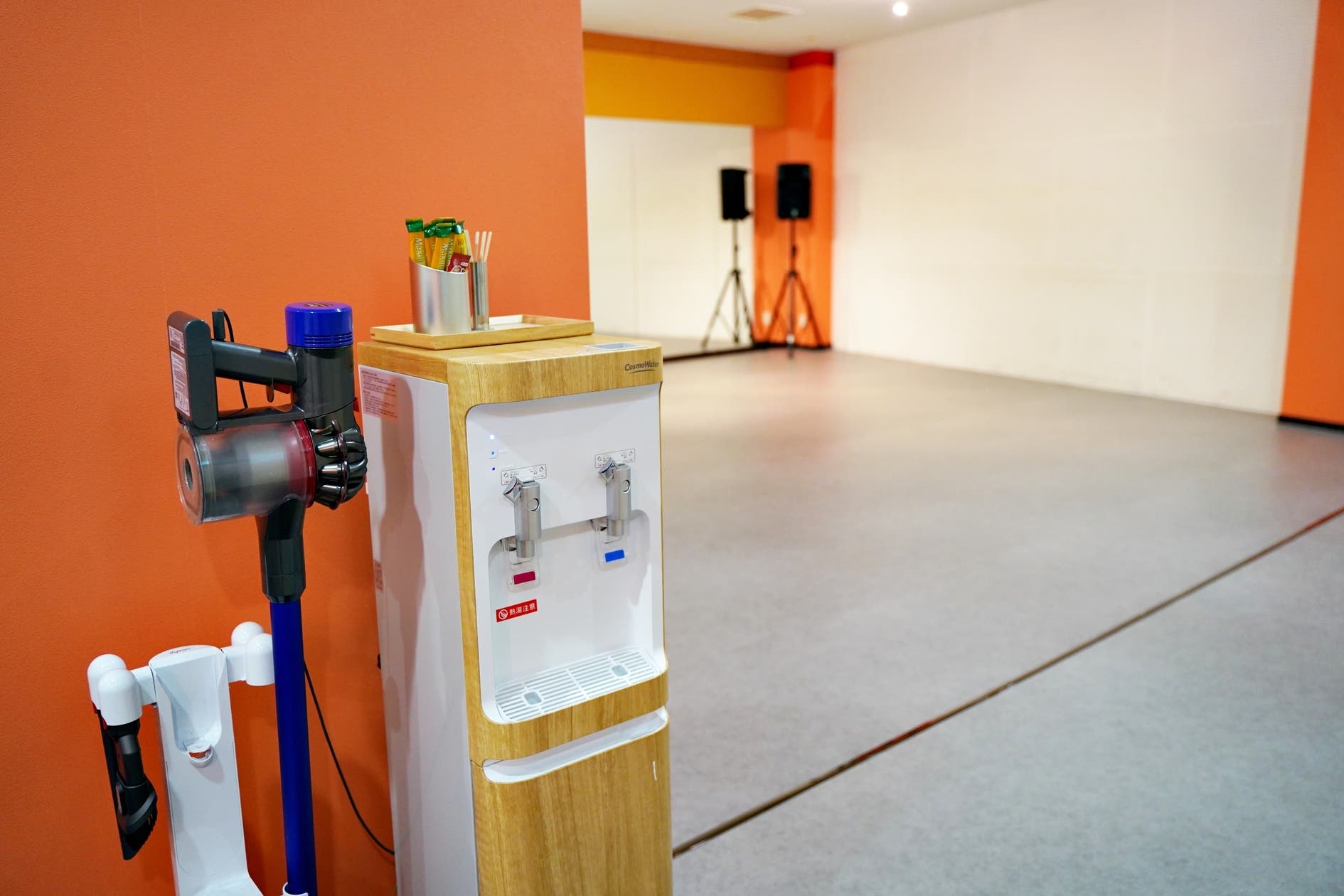 神戸三宮・広さ30坪の広めのスタジオ・ダンスやヨガなどに最適の写真8