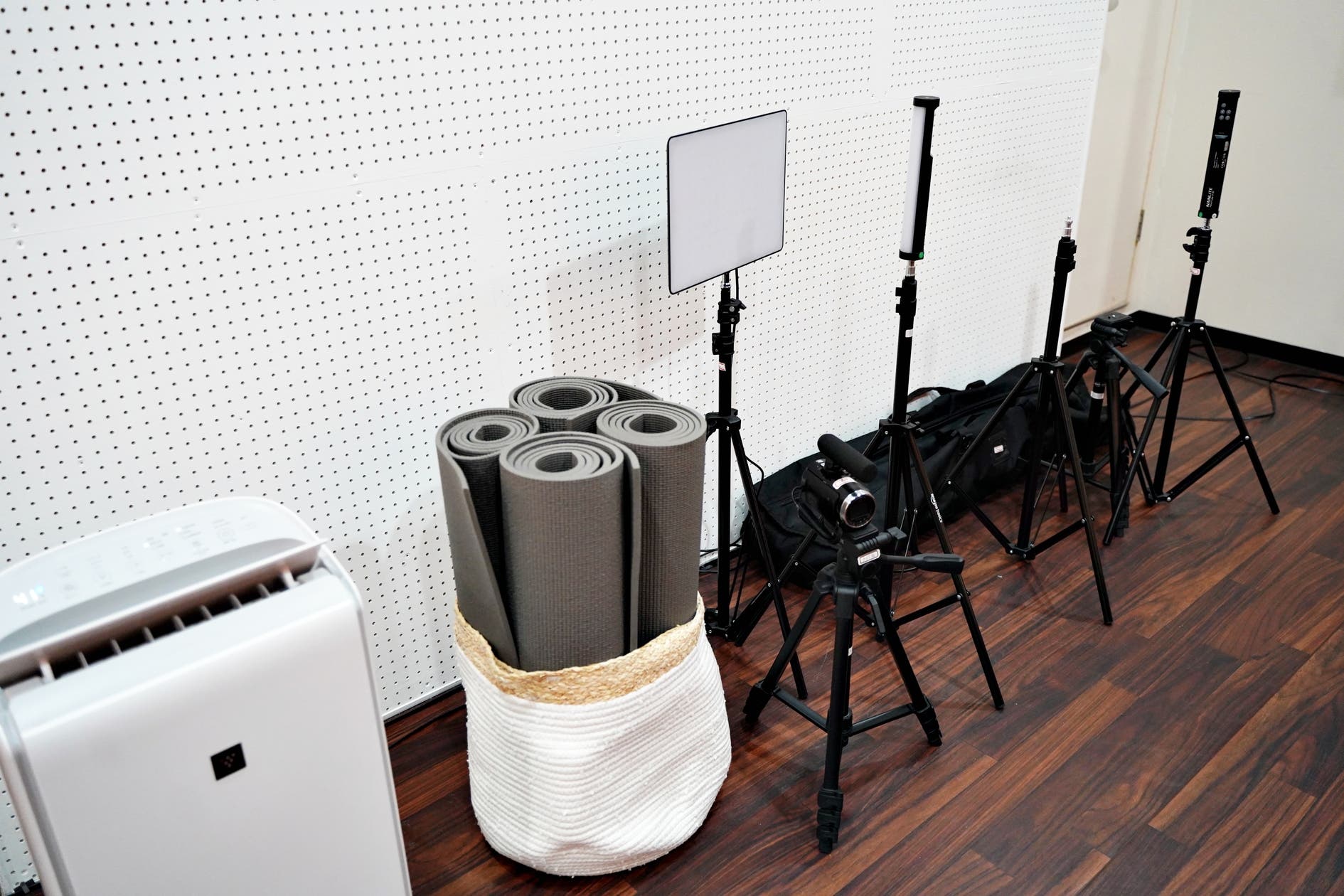 神戸三宮・広さ30坪の広めのスタジオ・ダンスやヨガなどに最適の写真10