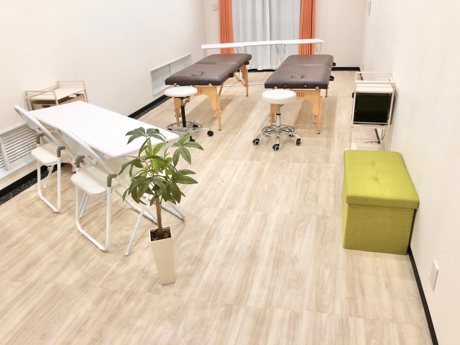 1day割引がお得✨少人数の施術レッスンや販売会にも便利な駅近スタジオ★LaQoo天神橋三丁目スタジオ室の写真4