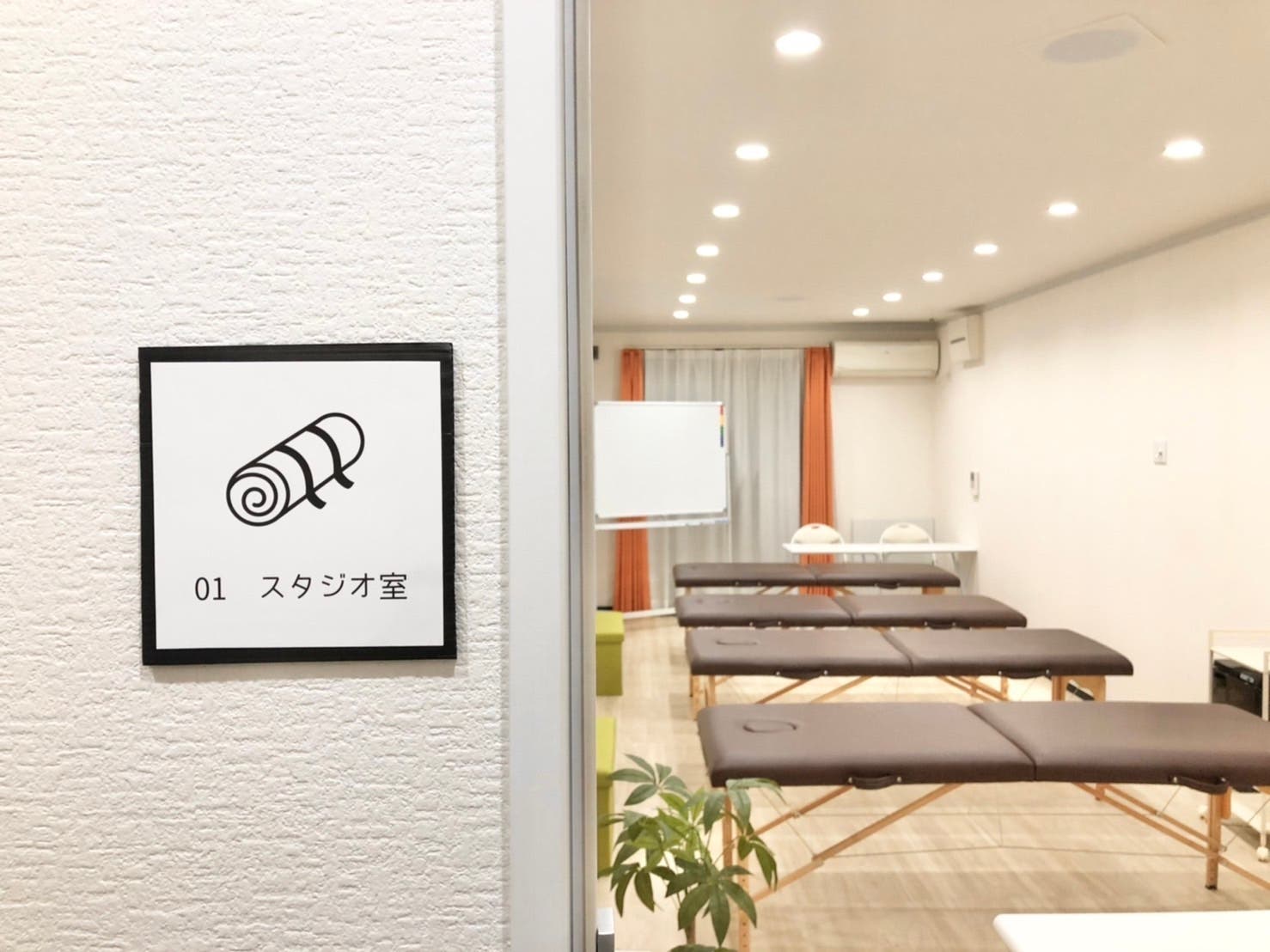 1day割引がお得✨少人数の施術レッスンや販売会にも便利な駅近スタジオ★LaQoo天神橋三丁目スタジオ室の写真7