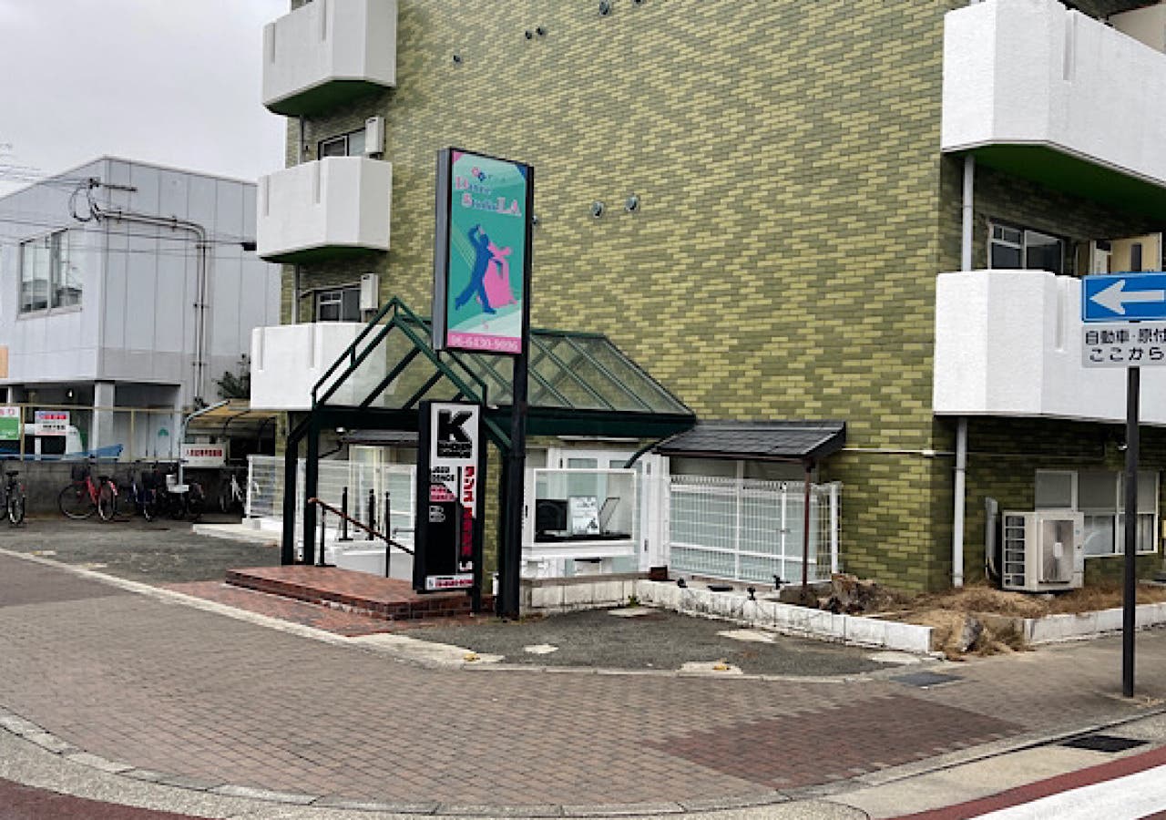 総面積160㎡のレンタルスペース、専用無料駐車場スペースあり。の写真2