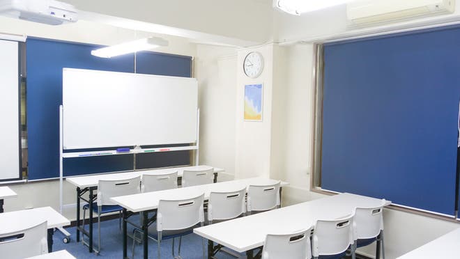 【東京駅2分!地下出口すぐ!32名】プロジェクター・ホワイトボード・WiFi全て無料!土足可!ふれあい貸し会議室 八重洲No38の写真4