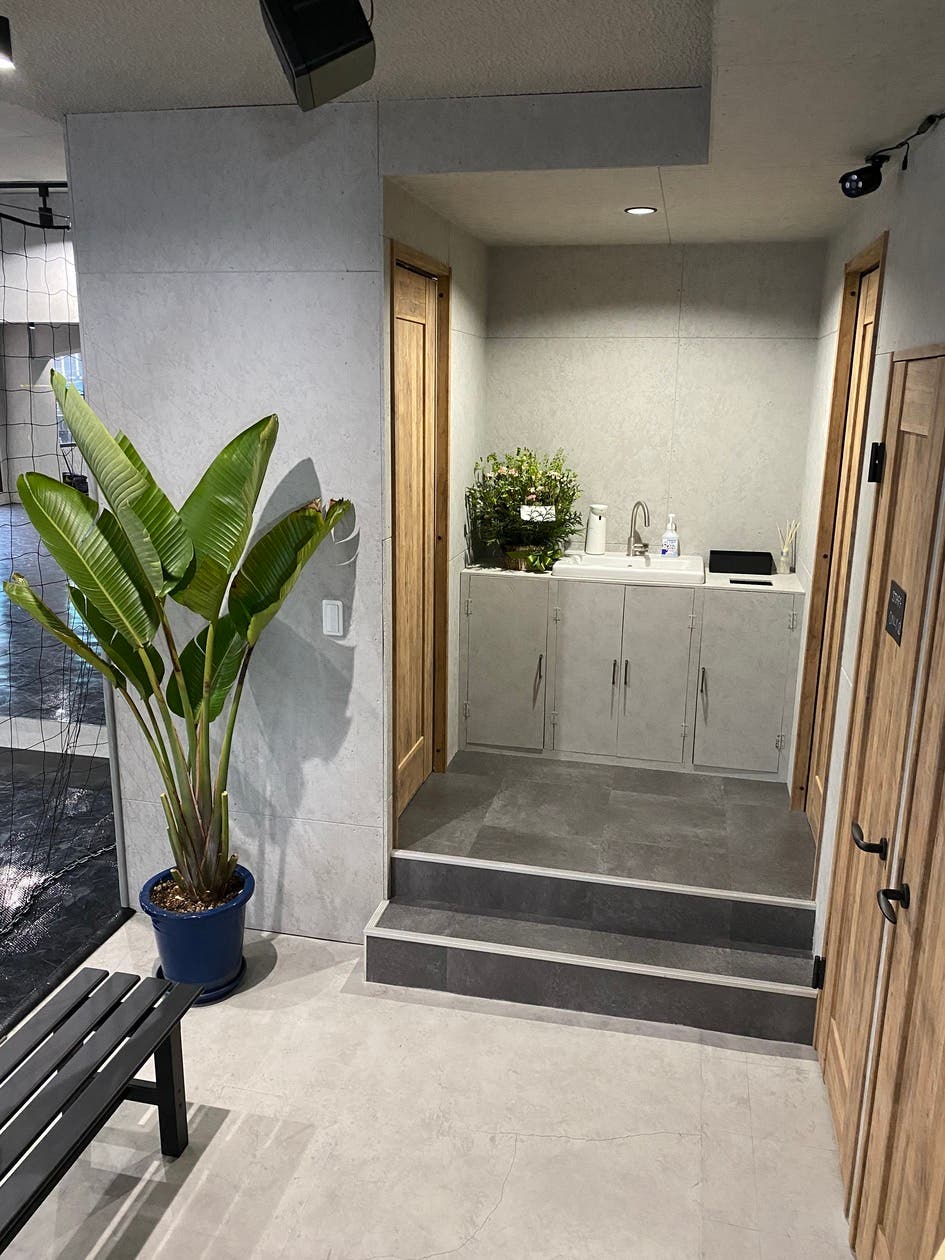 大泉学園駅徒歩1分！国際大会やプロリーグでも使用される最新スポーツコートに観客席を設けたマルチレンタルスペース！の写真7